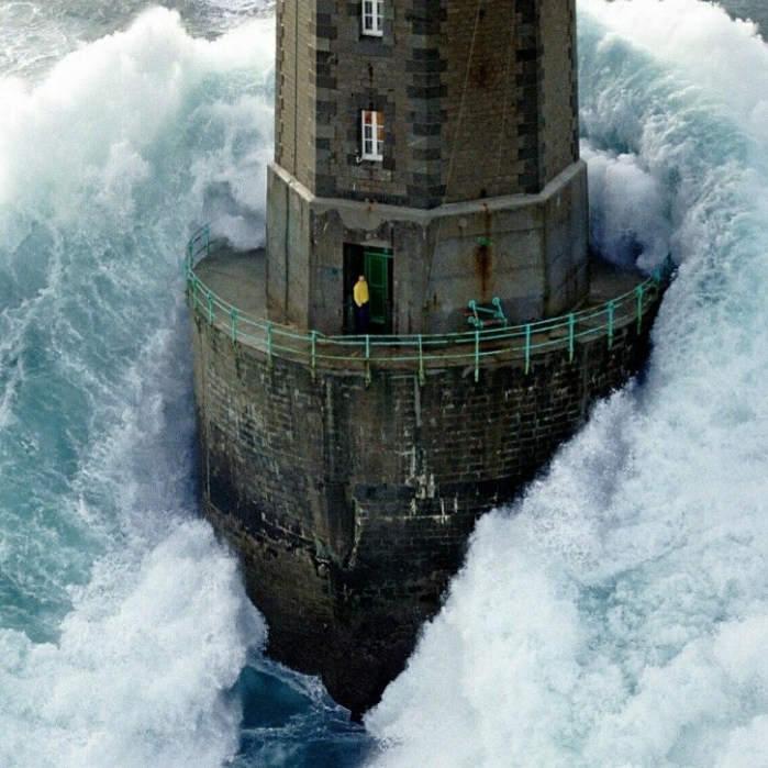 La Jument Lighthouse | The MarkoZen Blog